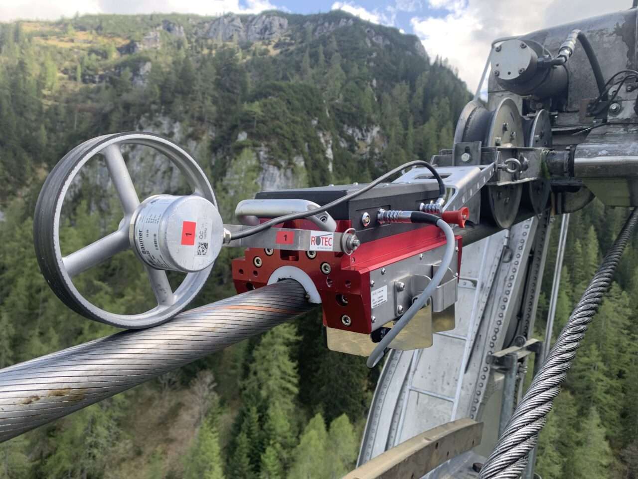 Magnetic rope testing devices - ROTEC